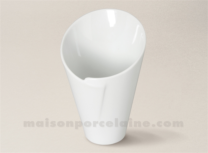 CORNET FRITES PORCELAINE BLANCHE 15.5X11 - Maison de la Porcelaine